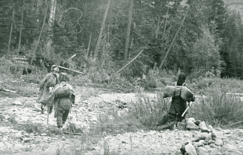 Russian Family of 6 Lived Cut off from Society in Siberia for over 40 Years