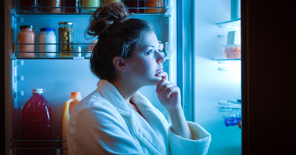 Are You Always Starving Before Bed? Try these 7 Nutritionist-Approved ...