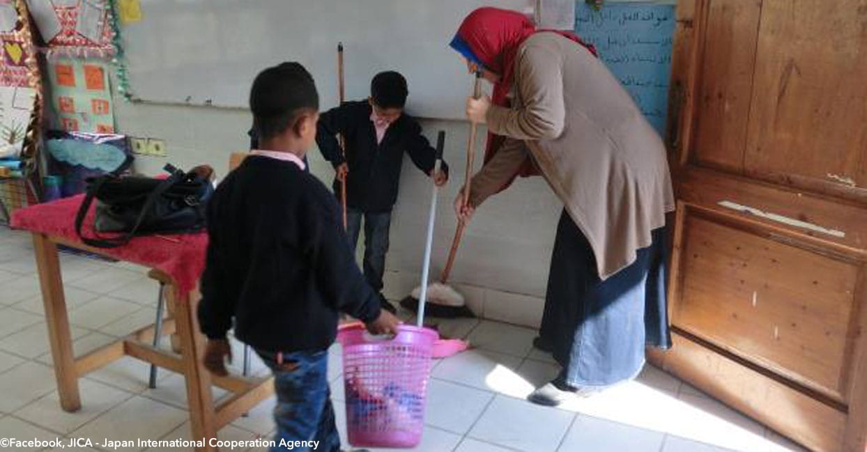 In Japan, Students Clean their Own Classrooms and Toilets