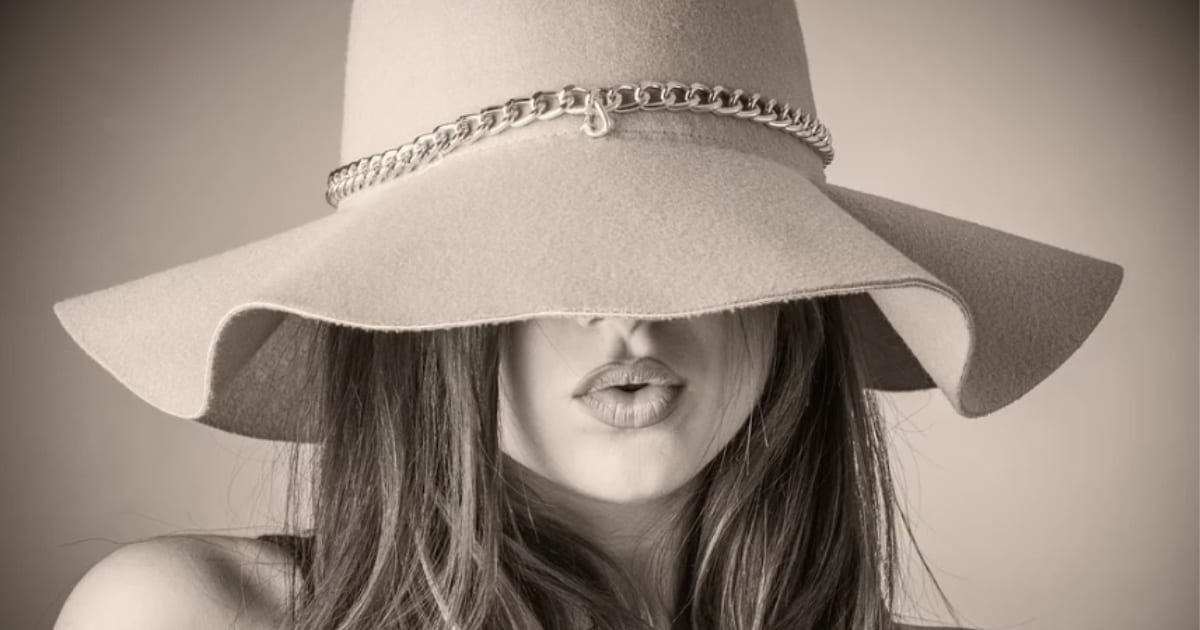 5 Ways To Spot A Narcissist (Or Psychopath)