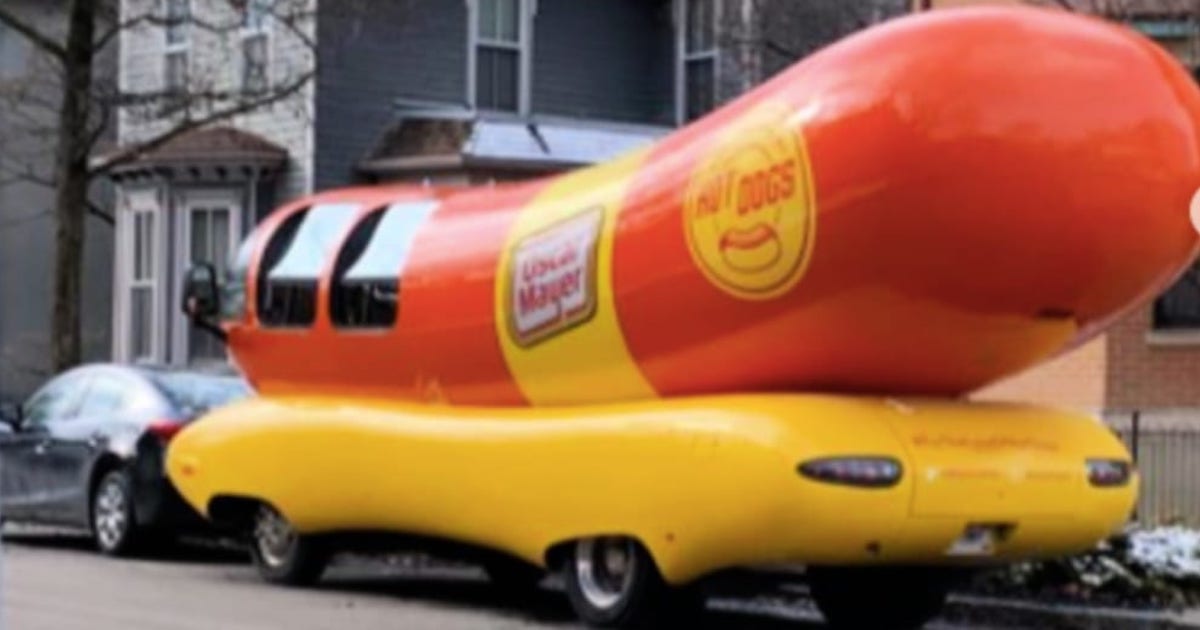 Love Oscar Mayer Weiners? Now You Can Propose in Front of the Weinermobile!