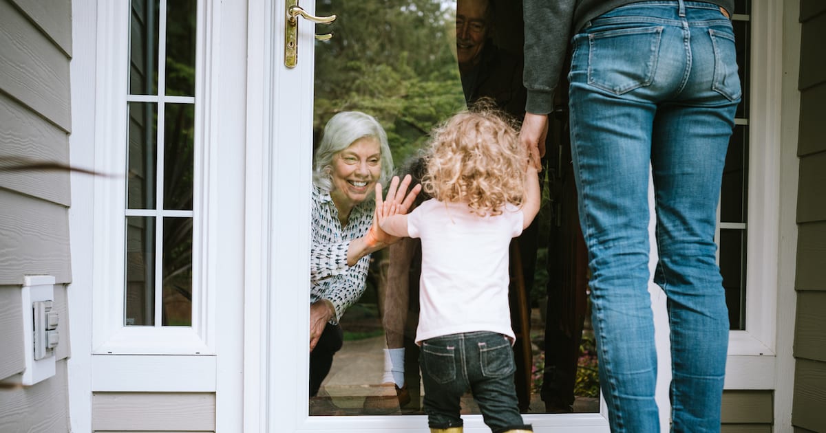 Moms Live Longer When Their Kids Continue to Visit