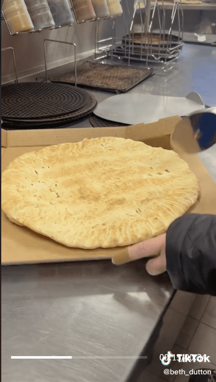 What A "No-Topping Pizza" Looks Like From Domino's